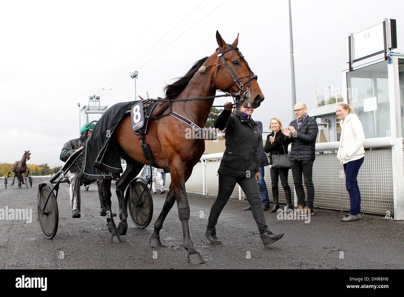 St ledger horse race hi-res stock photography and images - Alamy