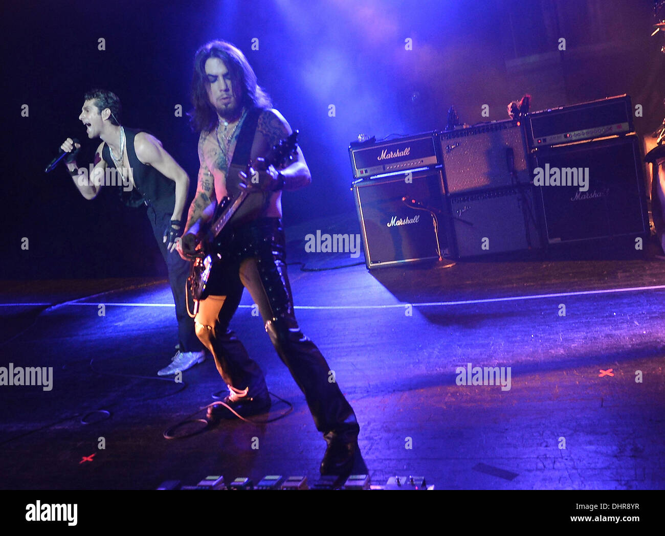 Perry Farrell and Dave Navarro of Jane's Addiction performs at Fillmore ...