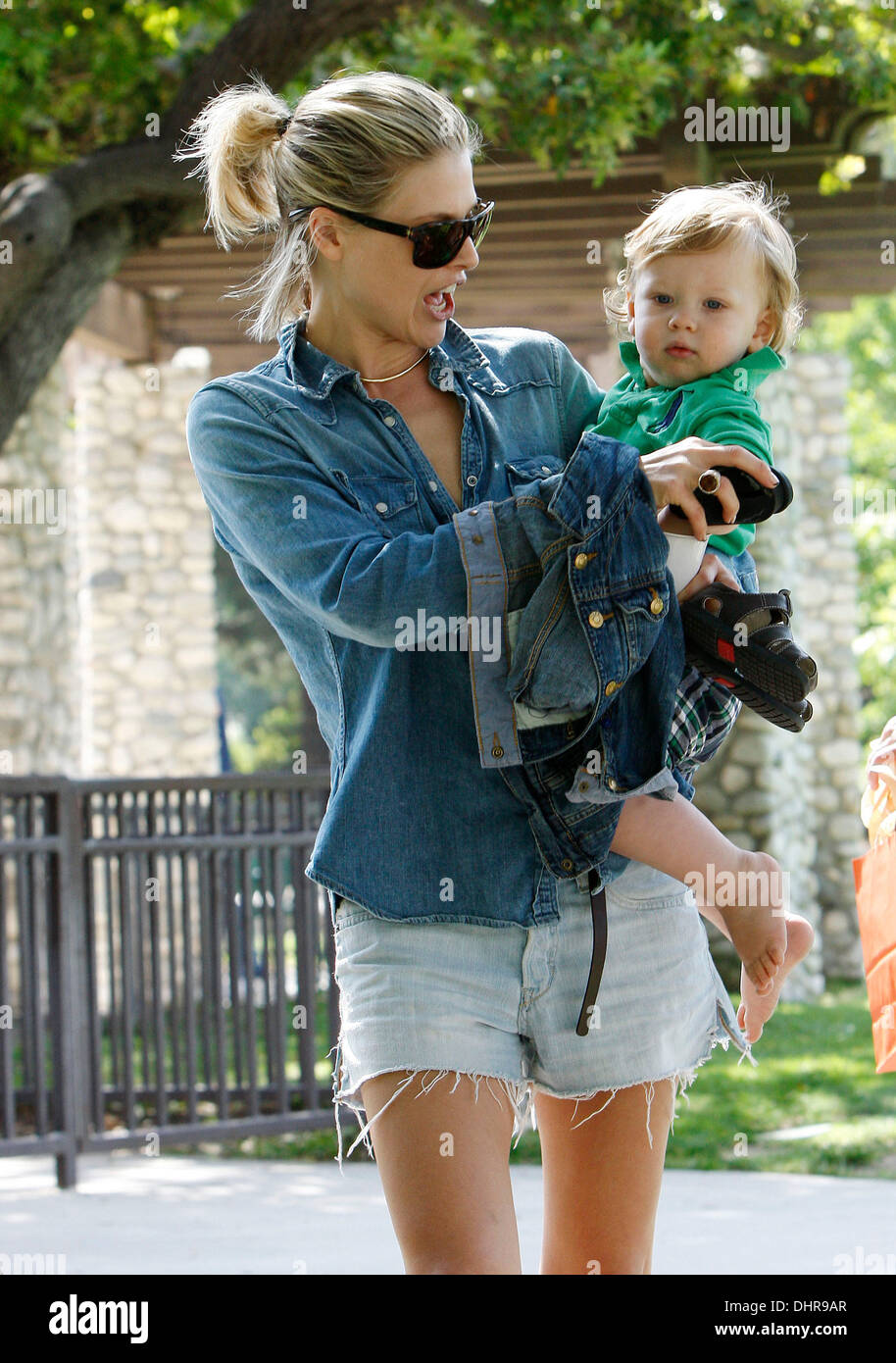 Ali Larter playing in the park with her son Theodore Hayes MacArthur ...