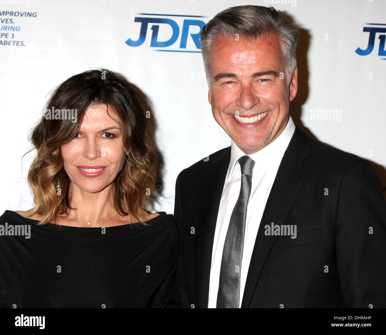 Ian Buchanan And Finola Hughes