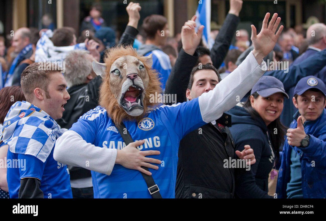 Bus top champions hi-res stock photography and images - Alamy