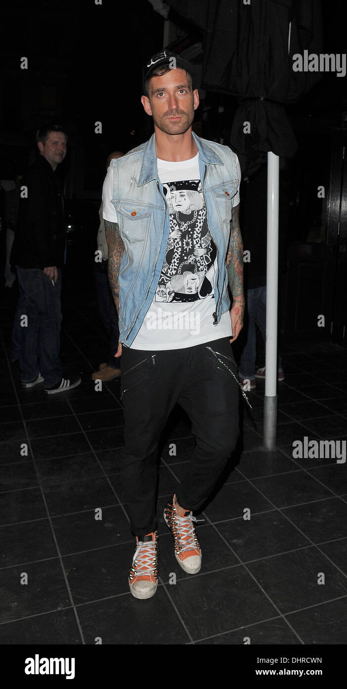 Raul meireles chelsea hi-res stock photography and images - Alamy