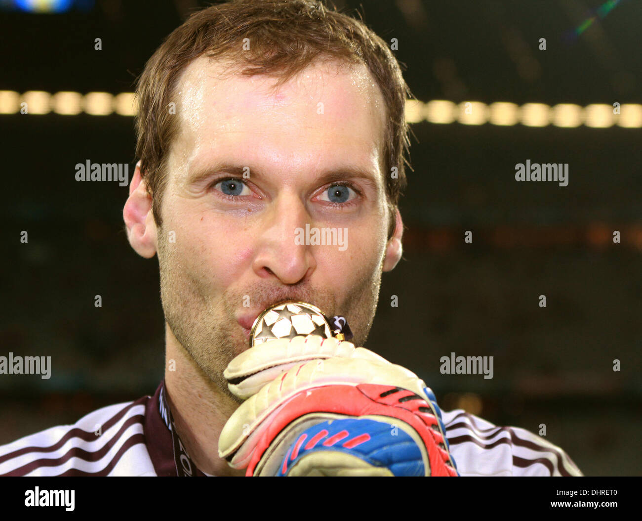 Petr Cech The 2012 UEFA Champions League final match between Chelsea ...