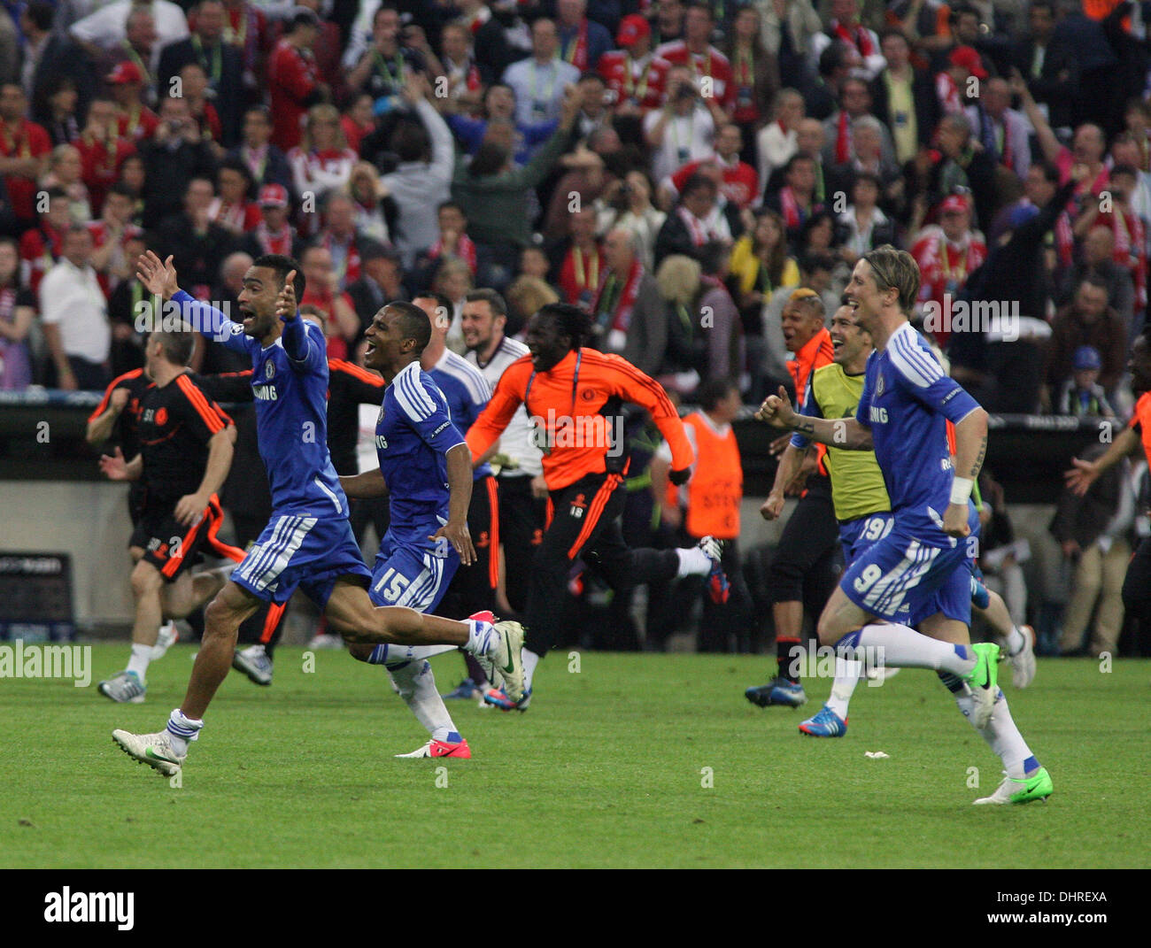 Chelsea players celebrate The 2012 UEFA Champions League final match ...