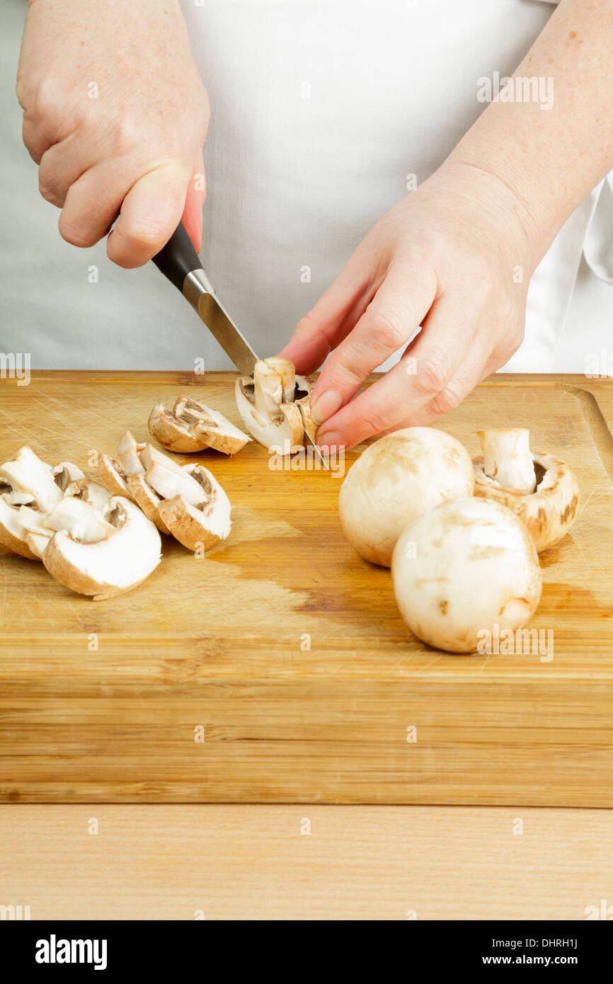 Chef chops vegetables hi-res stock photography and images - Alamy