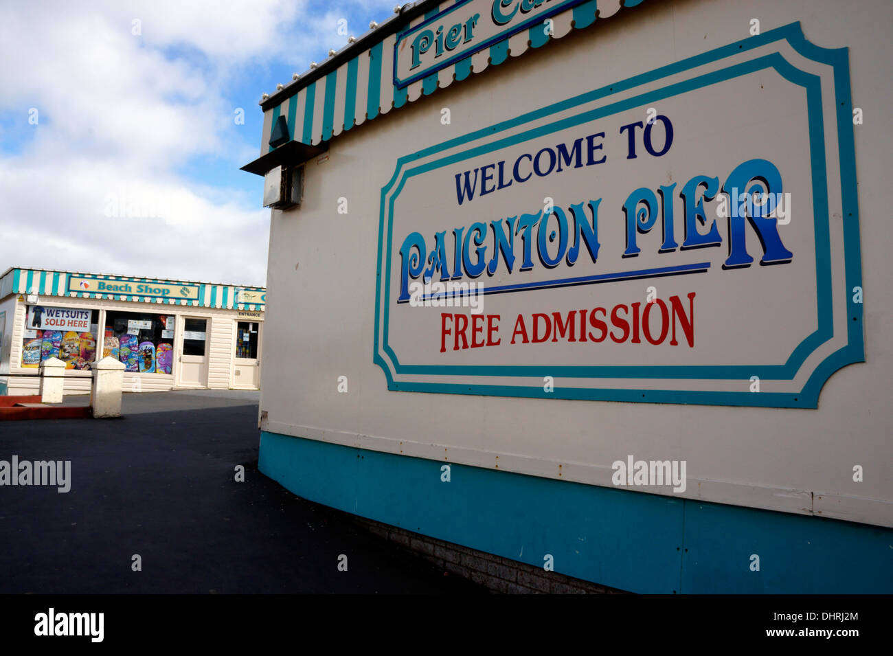 Devon pier entrance hi-res stock photography and images - Alamy