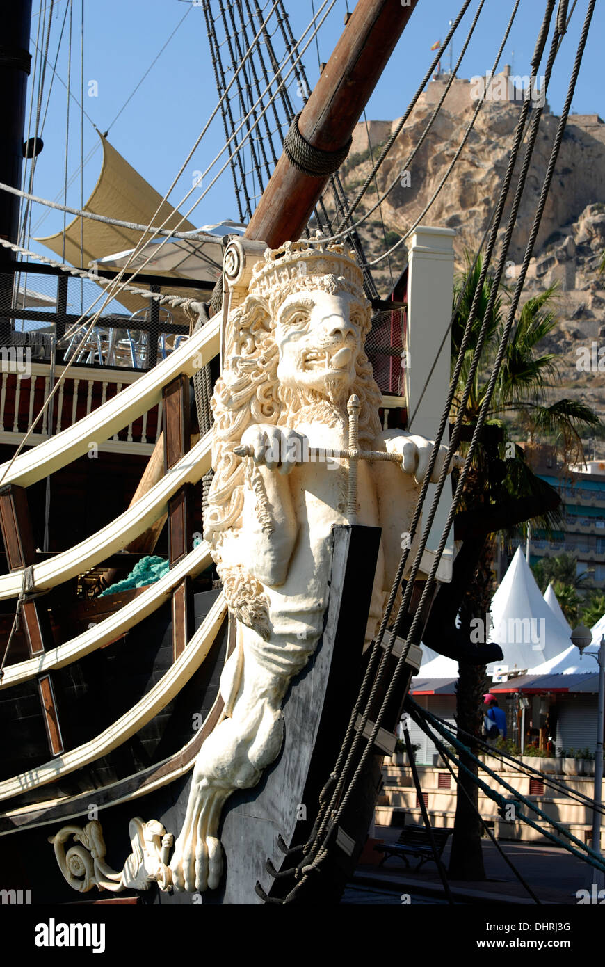 Barco de proa hi-res stock photography and images - Alamy