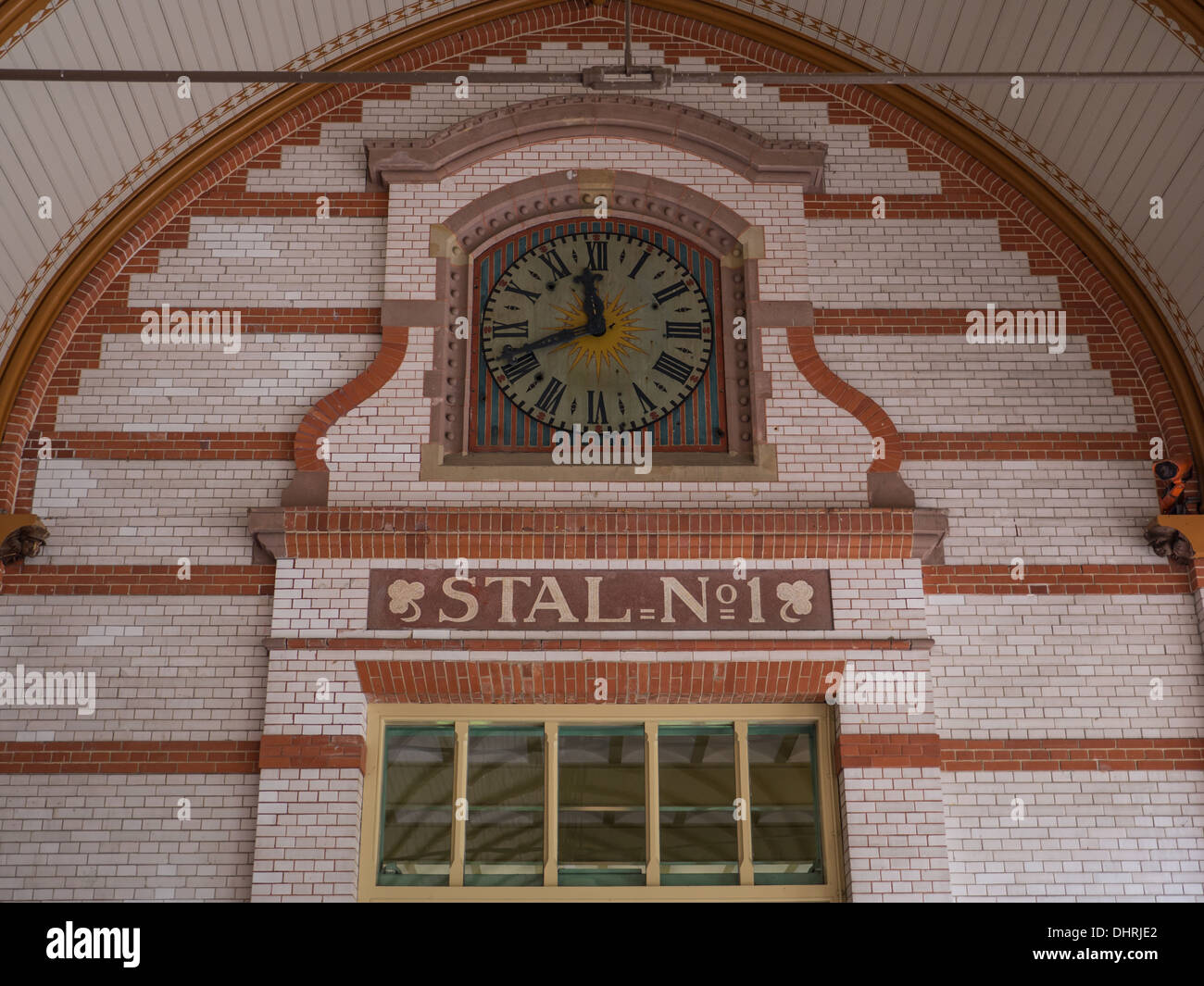 Palace stables hi-res stock photography and images - Alamy