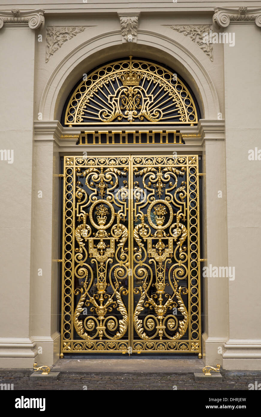 One of the gilded doors at palace Het Loo, Netherlands Stock Photo - Alamy