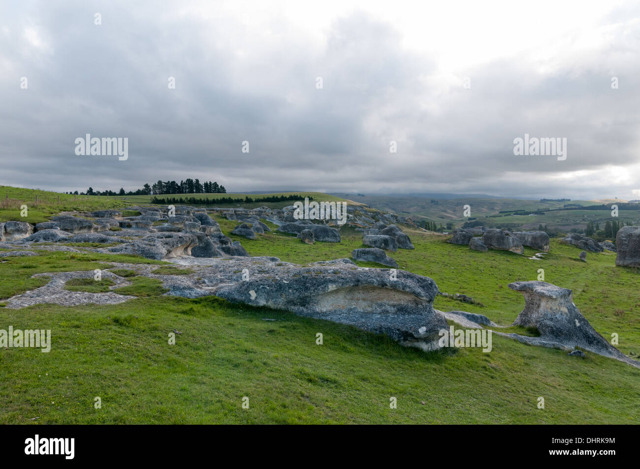 The Elephant Rocks between Ngapara and Duntroon, Waitaki Valley, Otago ...