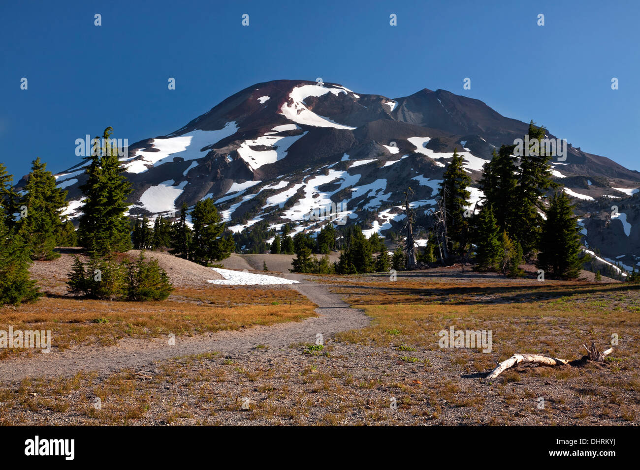 OREGON - The South Sister from the South Sister Climbing Trail in Three ...