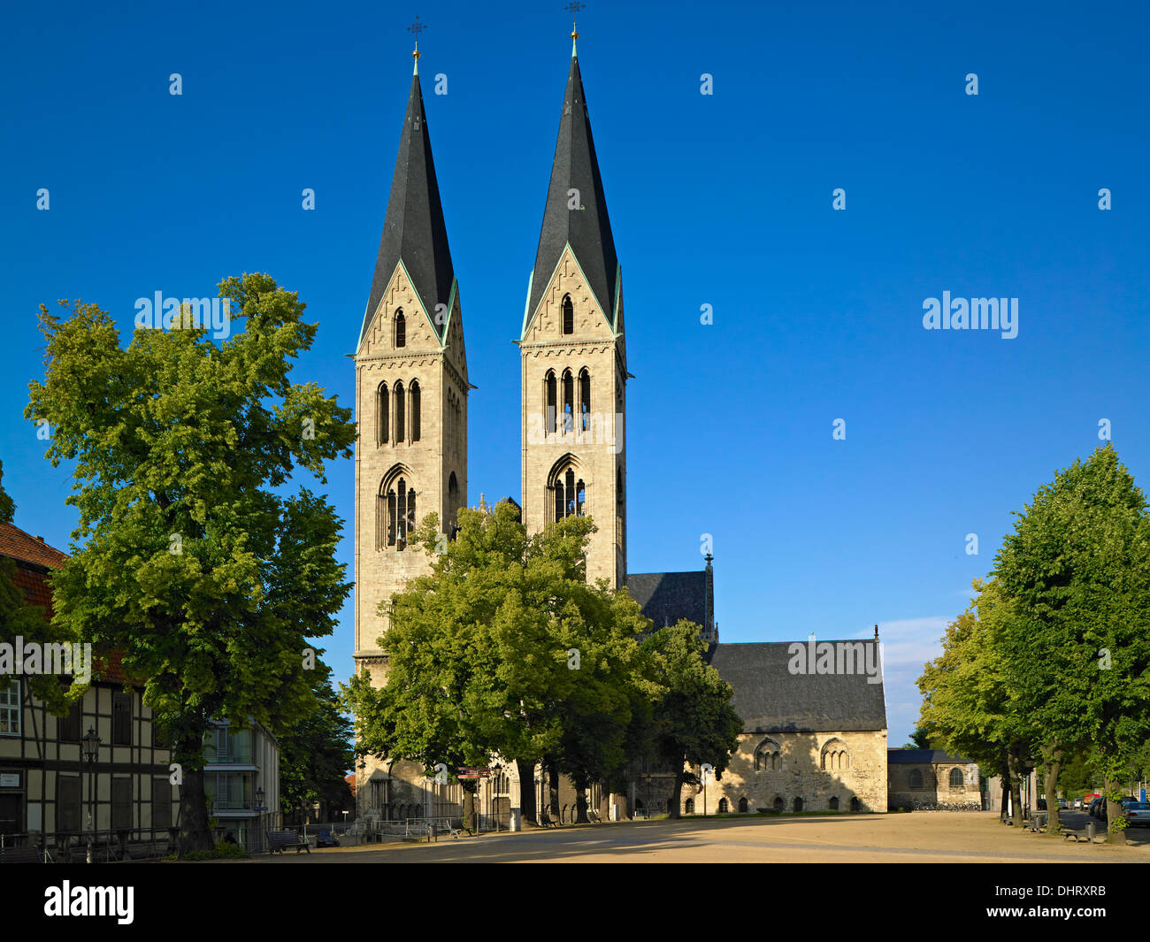Halberstadt cathedral hi-res stock photography and images - Alamy
