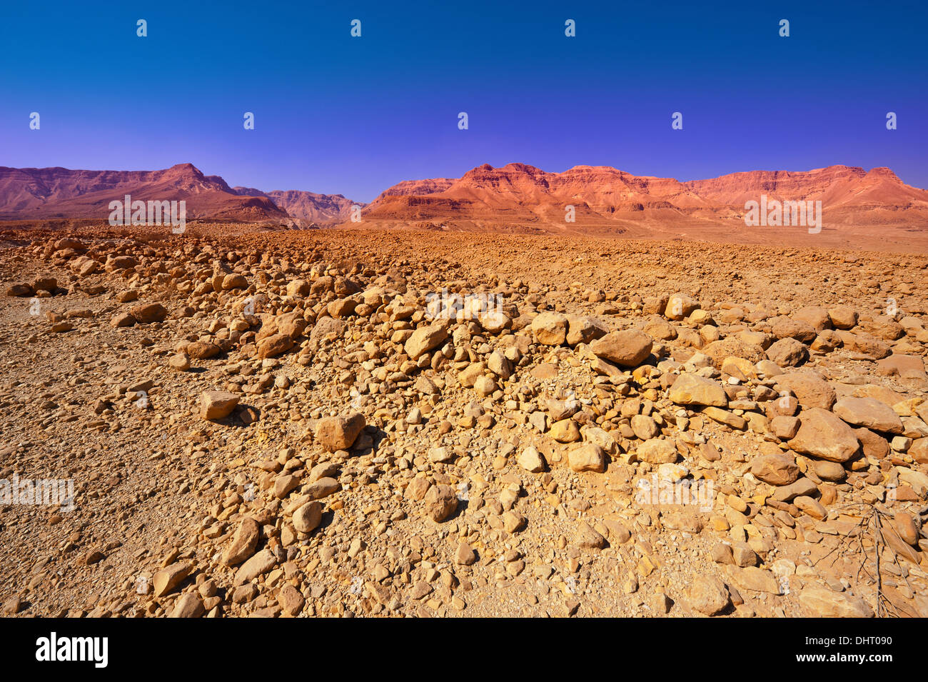 Arid hill terrain hi-res stock photography and images - Alamy