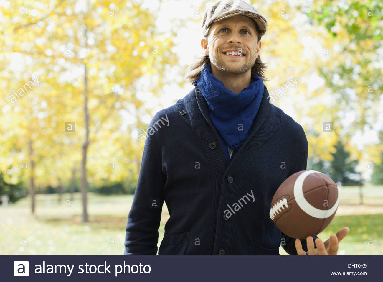 American football man hi-res stock photography and images - Alamy