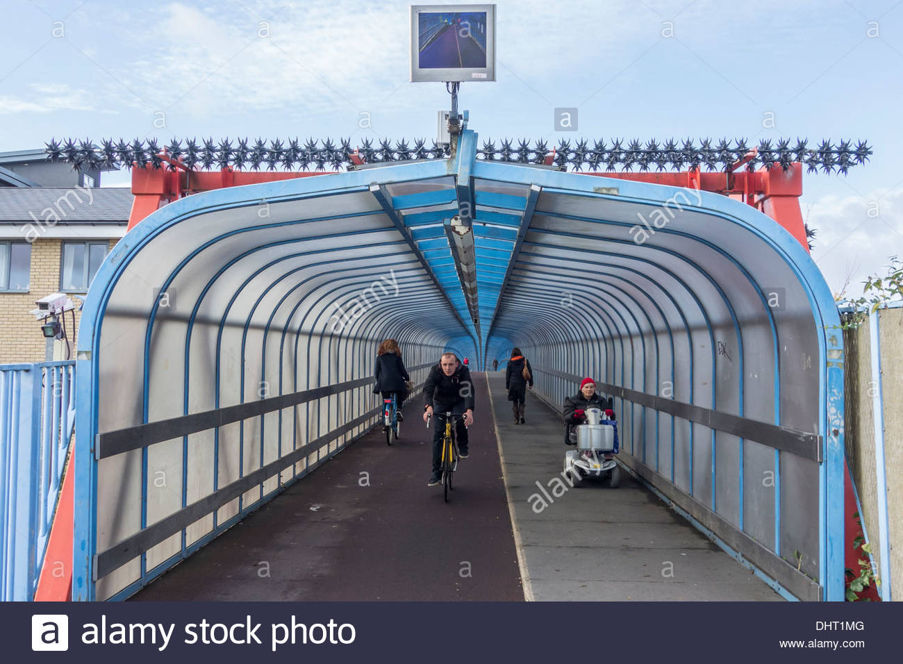 Pedestrian Railway Bridge High Resolution Stock Photography and Images ...