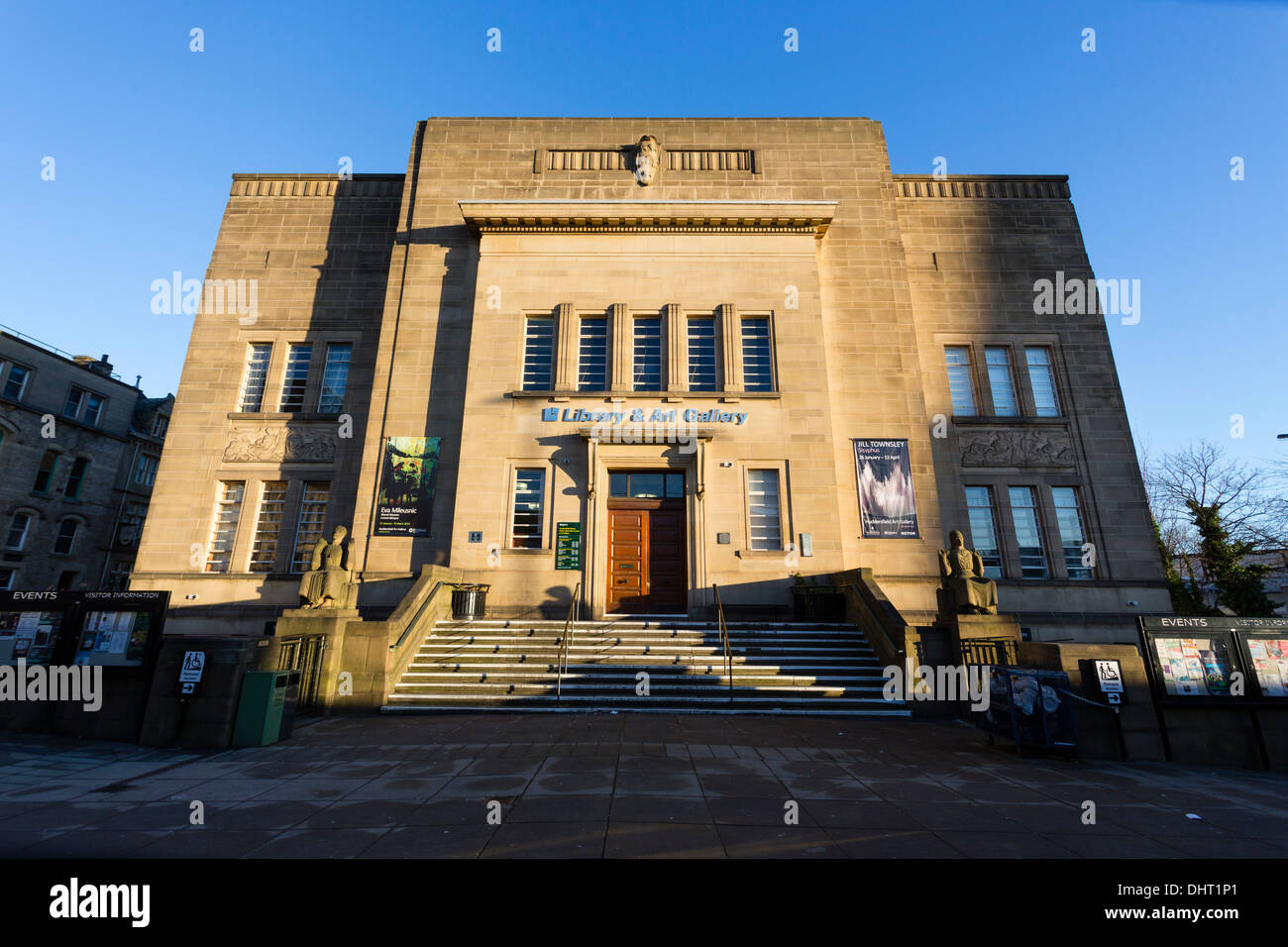 Huddersfield Library and Art Gallery, opened in 1940 Stock Photo - Alamy