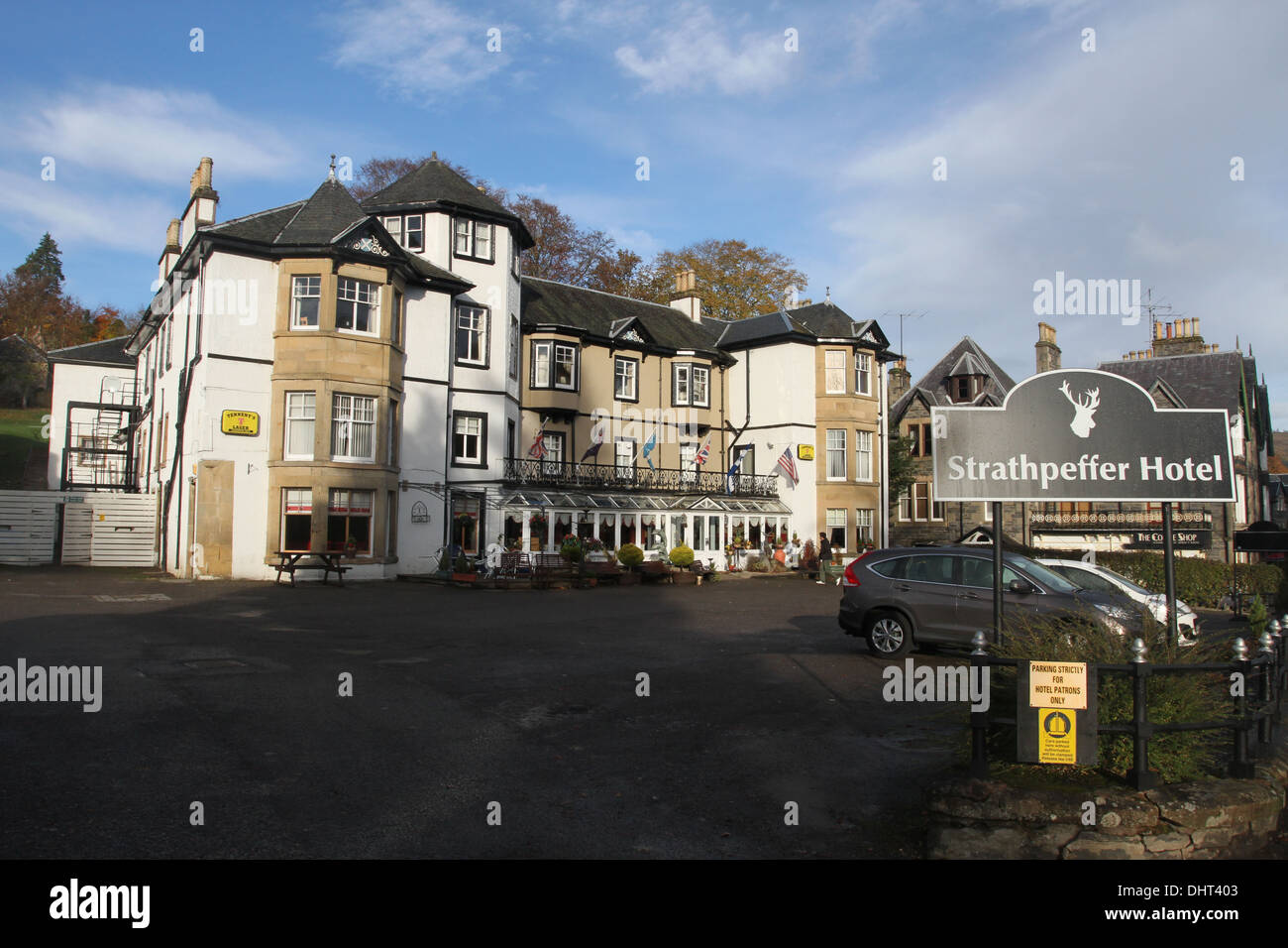 Strathpeffer street scene hi-res stock photography and images - Alamy