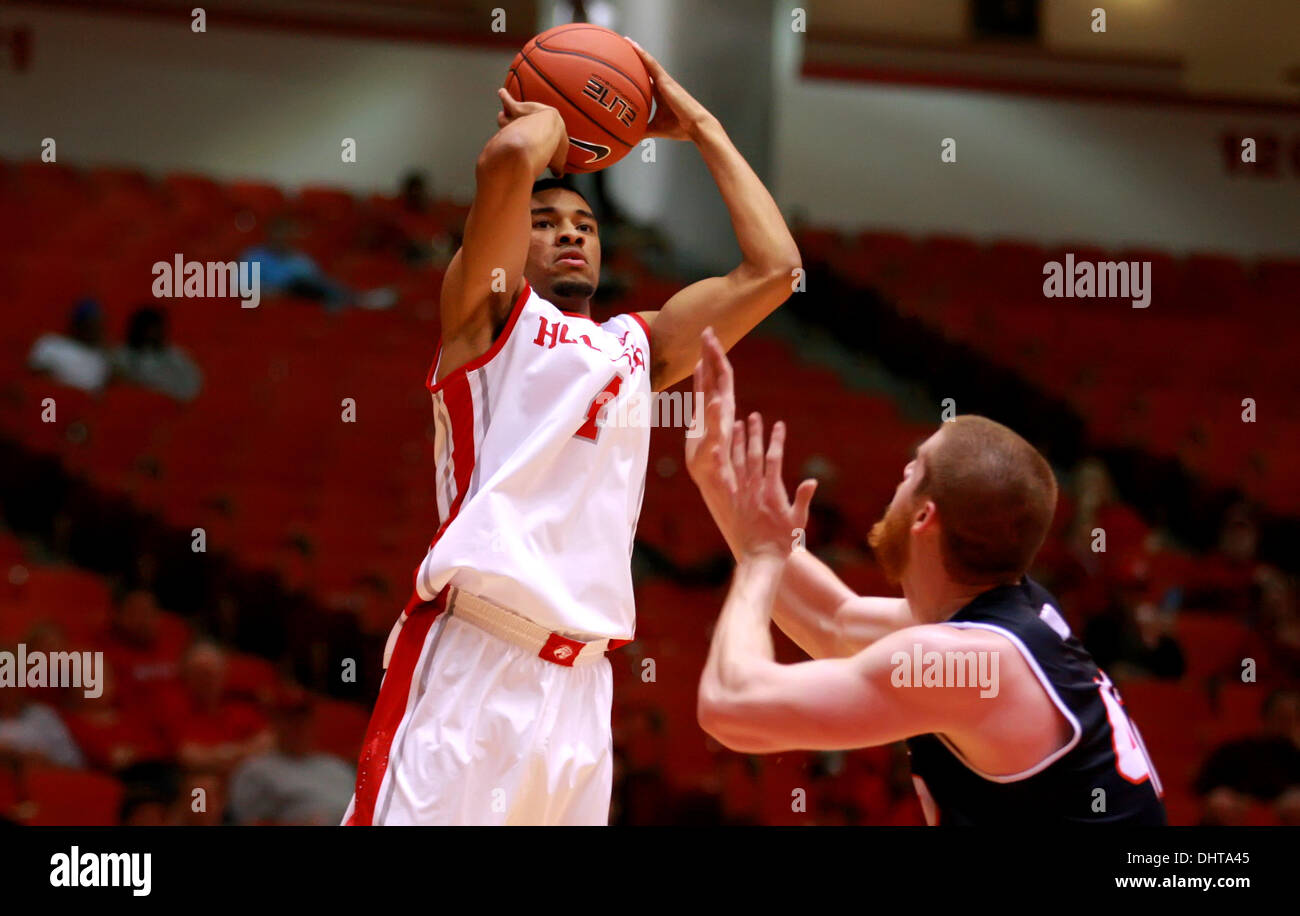 Houston, Texas, USA. 14th Nov, 2013. NOV 14 2013: University of Houston ...