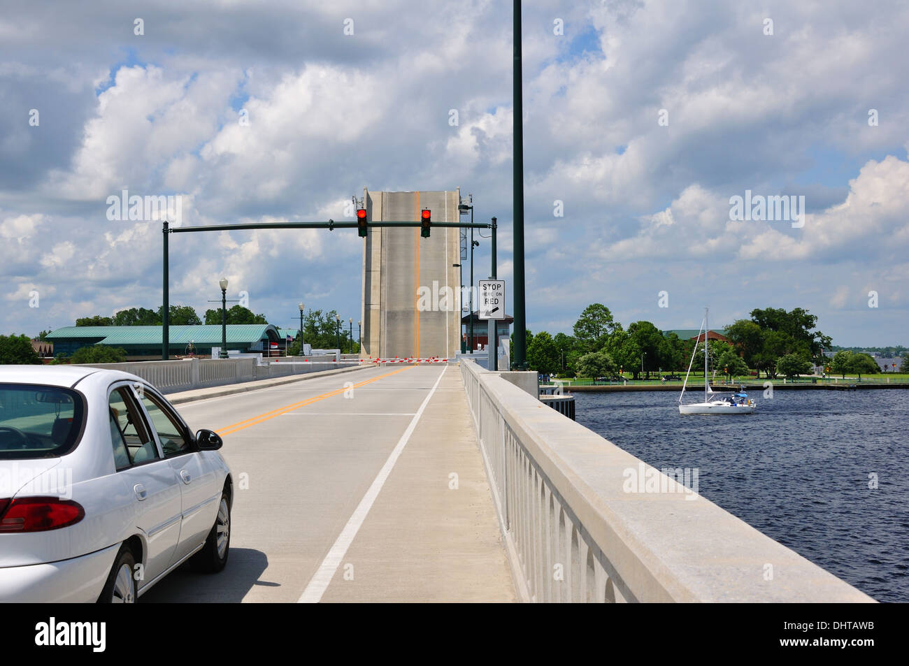 Draw bridge in New Bern, North Carolina, USA Stock Photo - Alamy