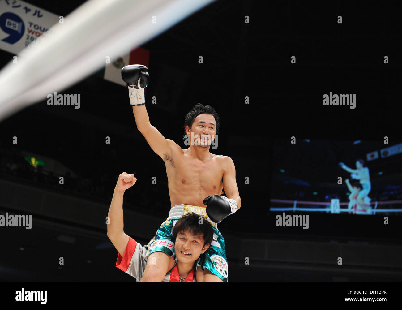 Tokyo, Japan. 10th Nov, 2013. (T-B) Shinsuke Yamanaka (JPN), Shin ...