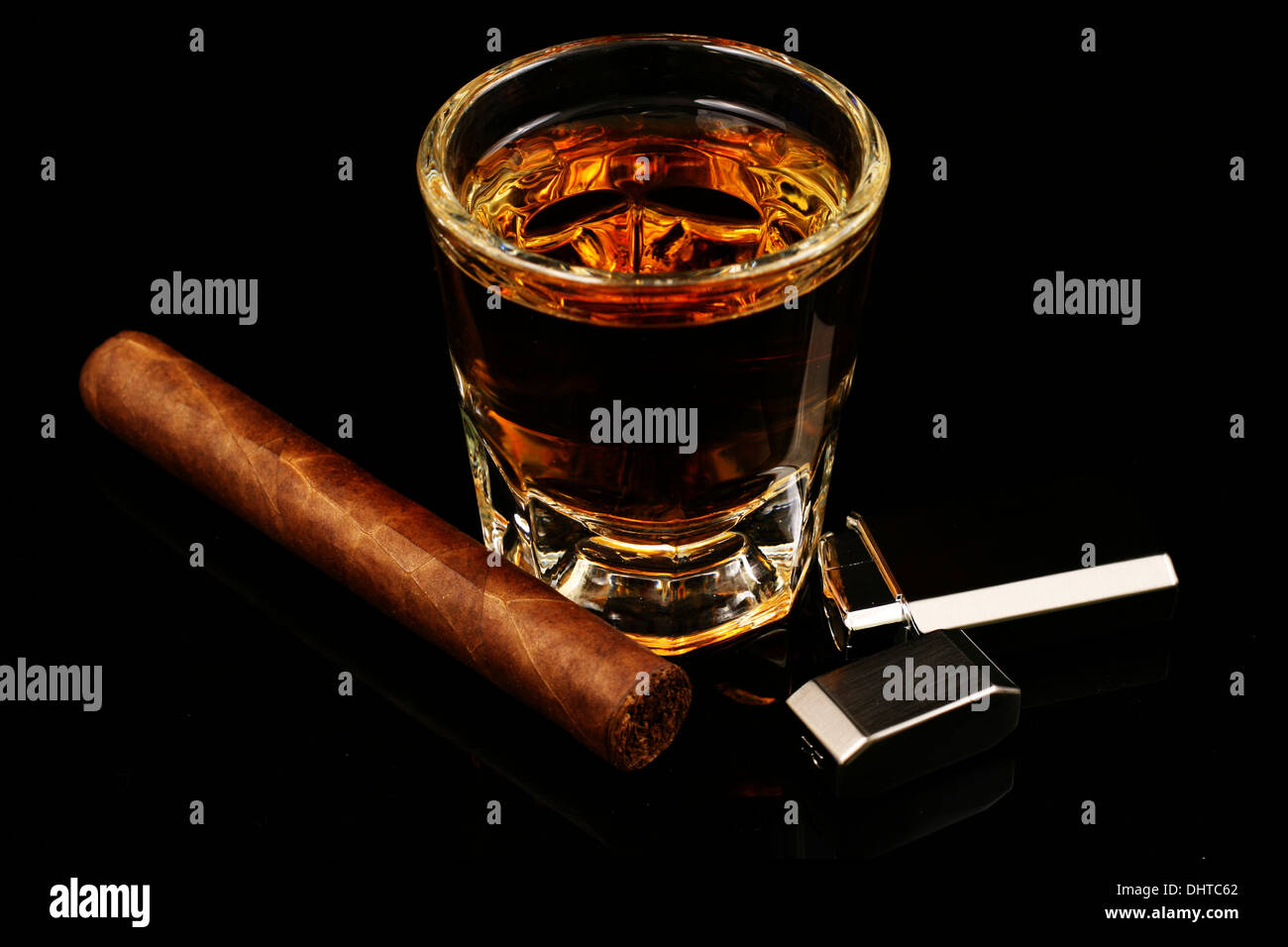 Whisky And Cigars High Resolution Stock Photography and Images - Alamy