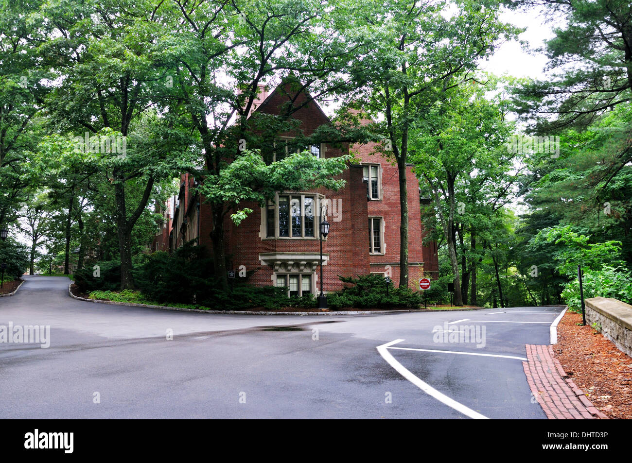 Wellesley college campus hi-res stock photography and images - Alamy