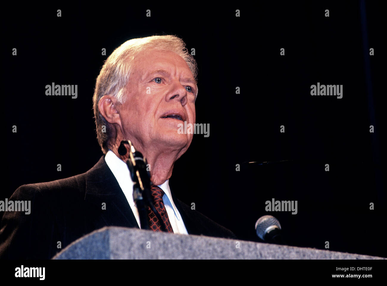 New York, NY 10 December 1990 - Former US President Jimmy Carter ...