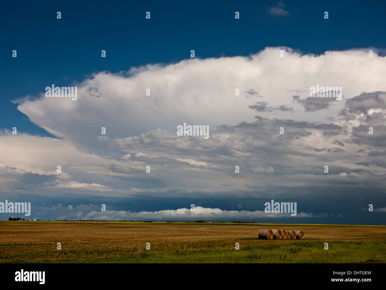 Prairie Storm Clouds ominous weather Saskatchewan Canada Stock Photo ...