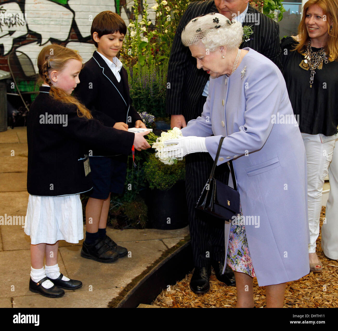 Queen Elizabeth II visits The RHS Chelsea Flower Show 2012 at Royal ...