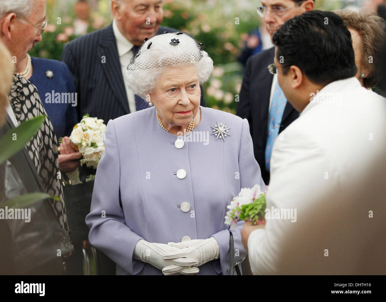 Queen Elizabeth II visits The RHS Chelsea Flower Show 2012 at Royal ...