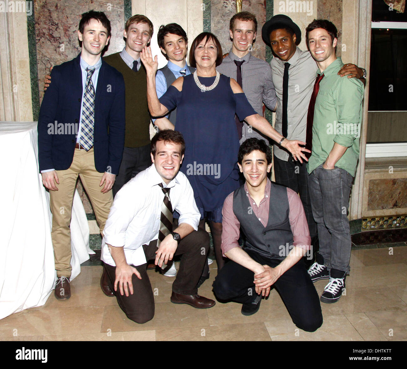 Barbara Warner Howard and the cast of 'Newsies' The New York Theatre ...