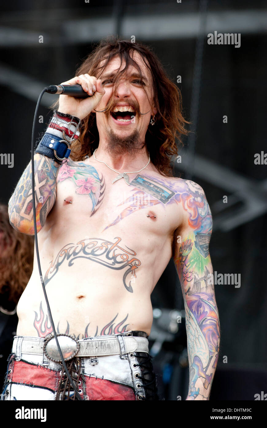 Justin Hawkins of The Darkness Rock on the Range 2012 - Day 2 Columbus ...