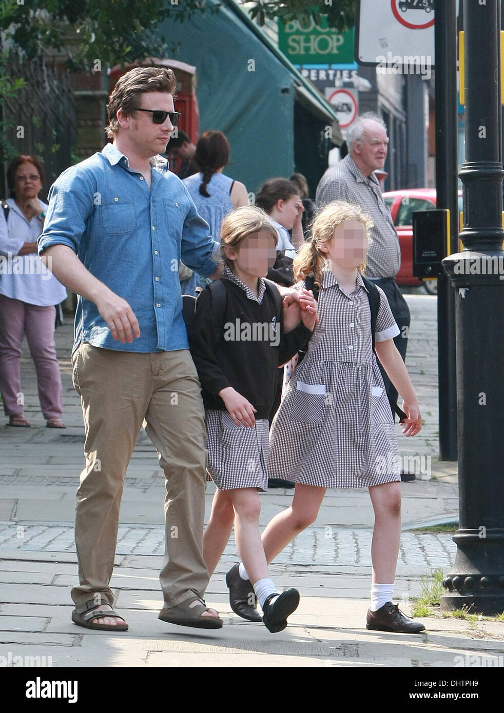 Daisy boo oliver hi-res stock photography and images - Alamy