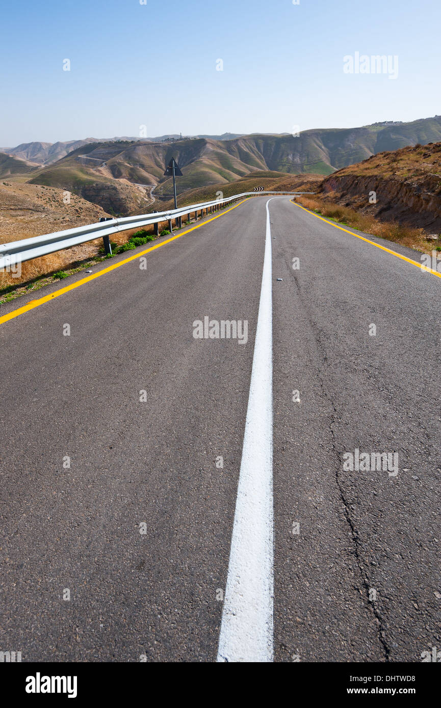 Country ground winding road hi-res stock photography and images - Alamy