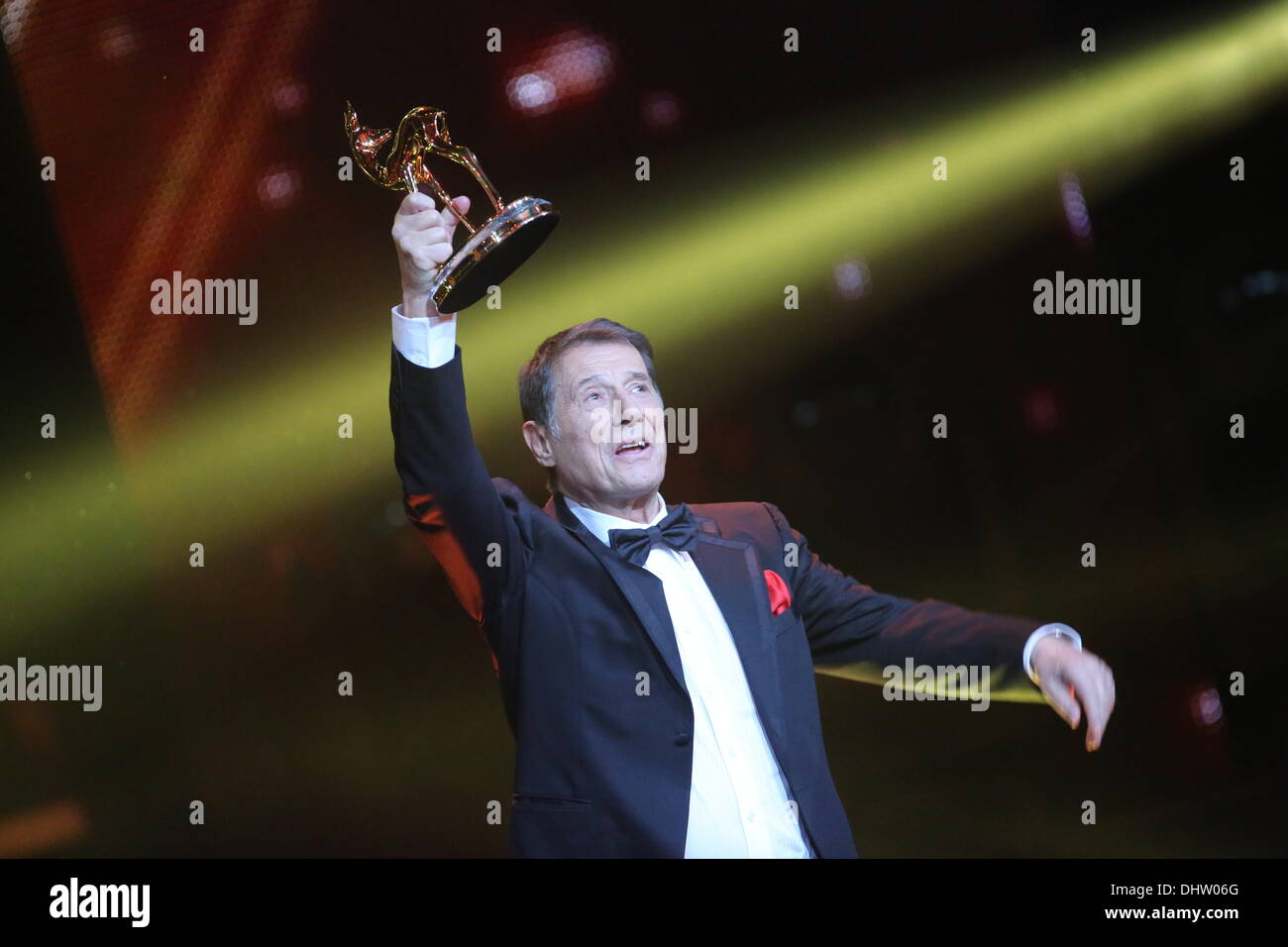 Berlin, Germany. 14th Nov, 2013. German singer Udo Juergens is awarded ...