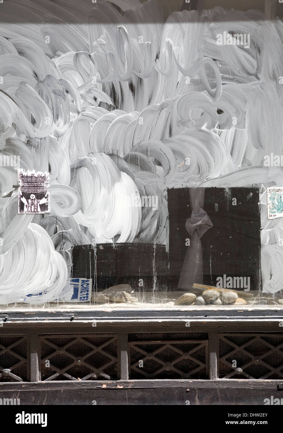 shop window, whited out, empty, void Stock Photo - Alamy