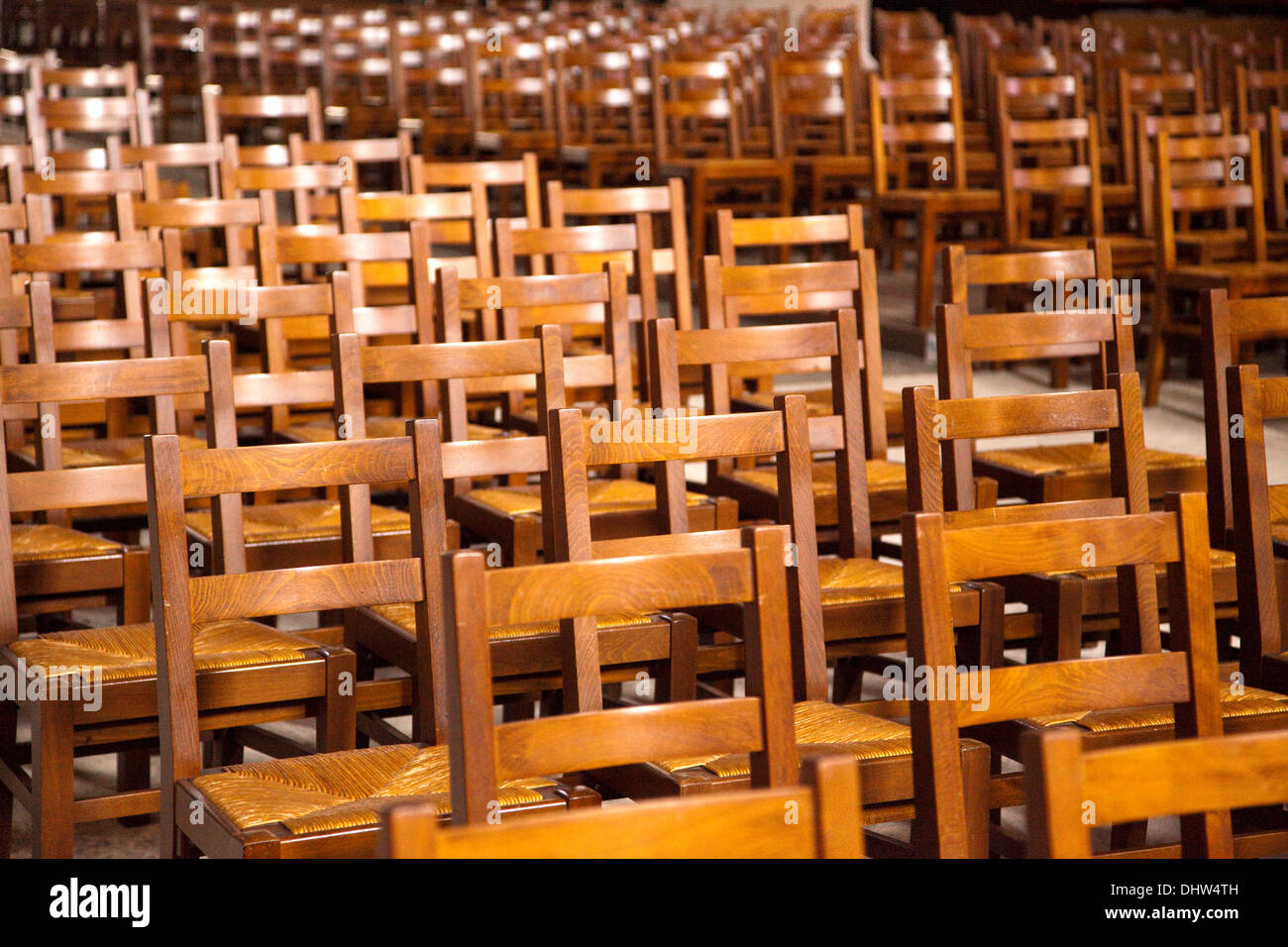 Empty church auditorium hi-res stock photography and images - Alamy