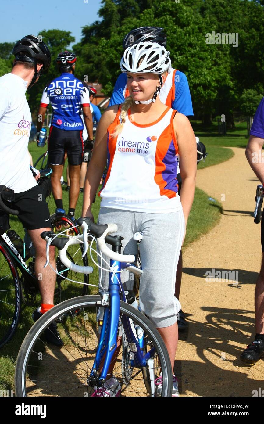 Kerry Katona Dreams Come True Ambassador Kerry Katona starts the Dream ...