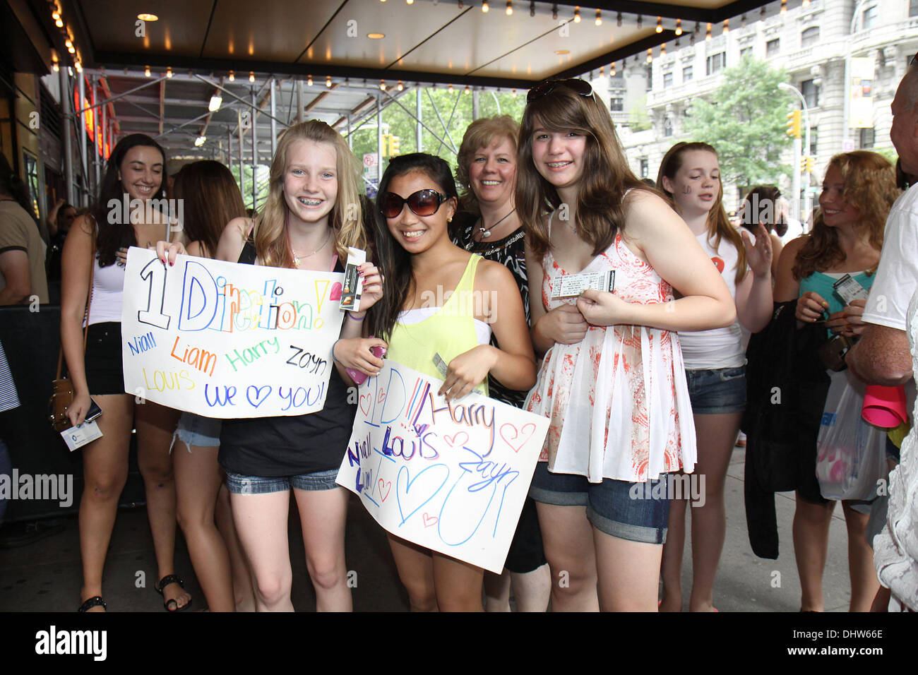 Hysterical fans hi-res stock photography and images - Alamy