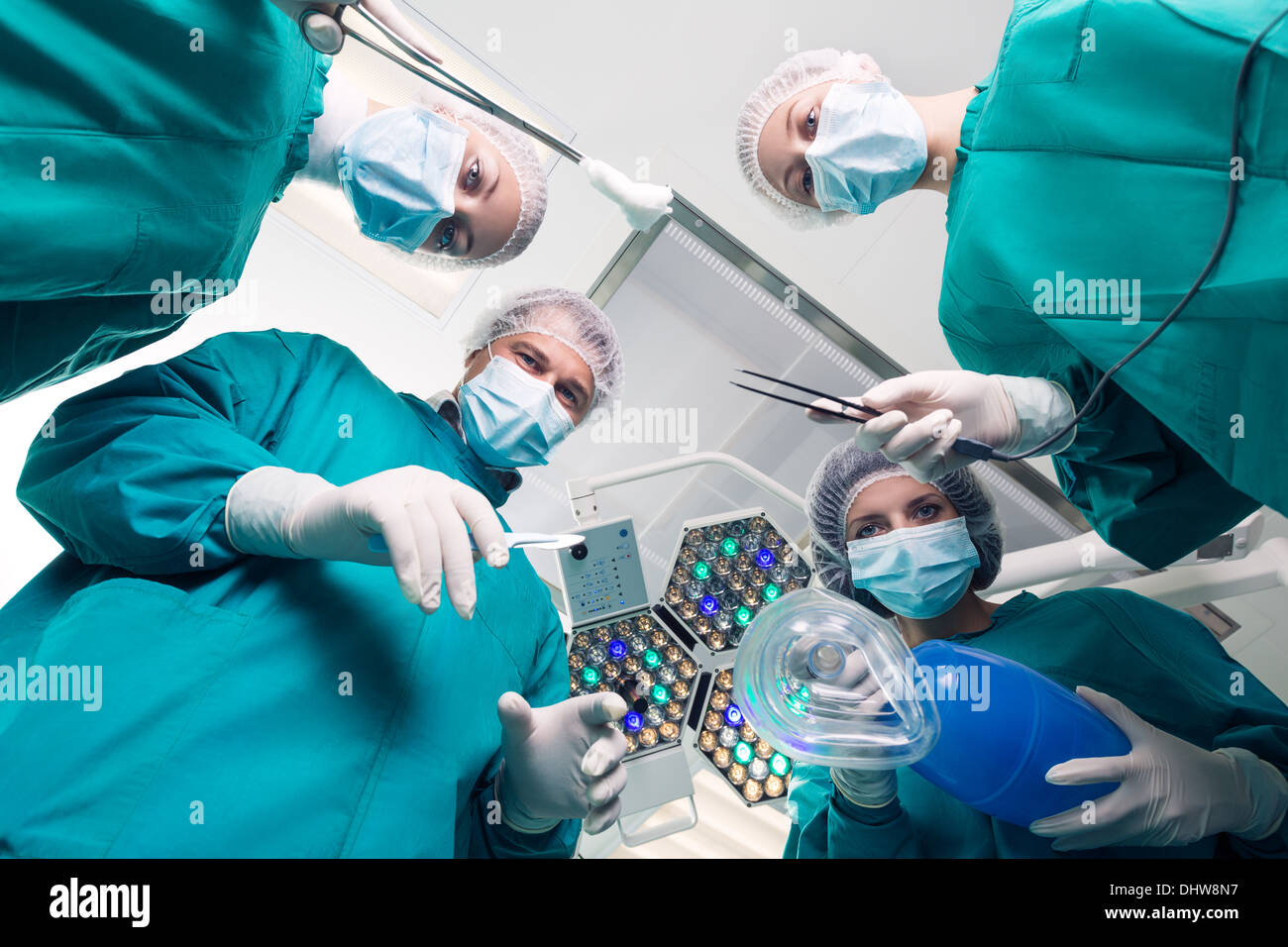 Group surgeon hi-res stock photography and images - Alamy
