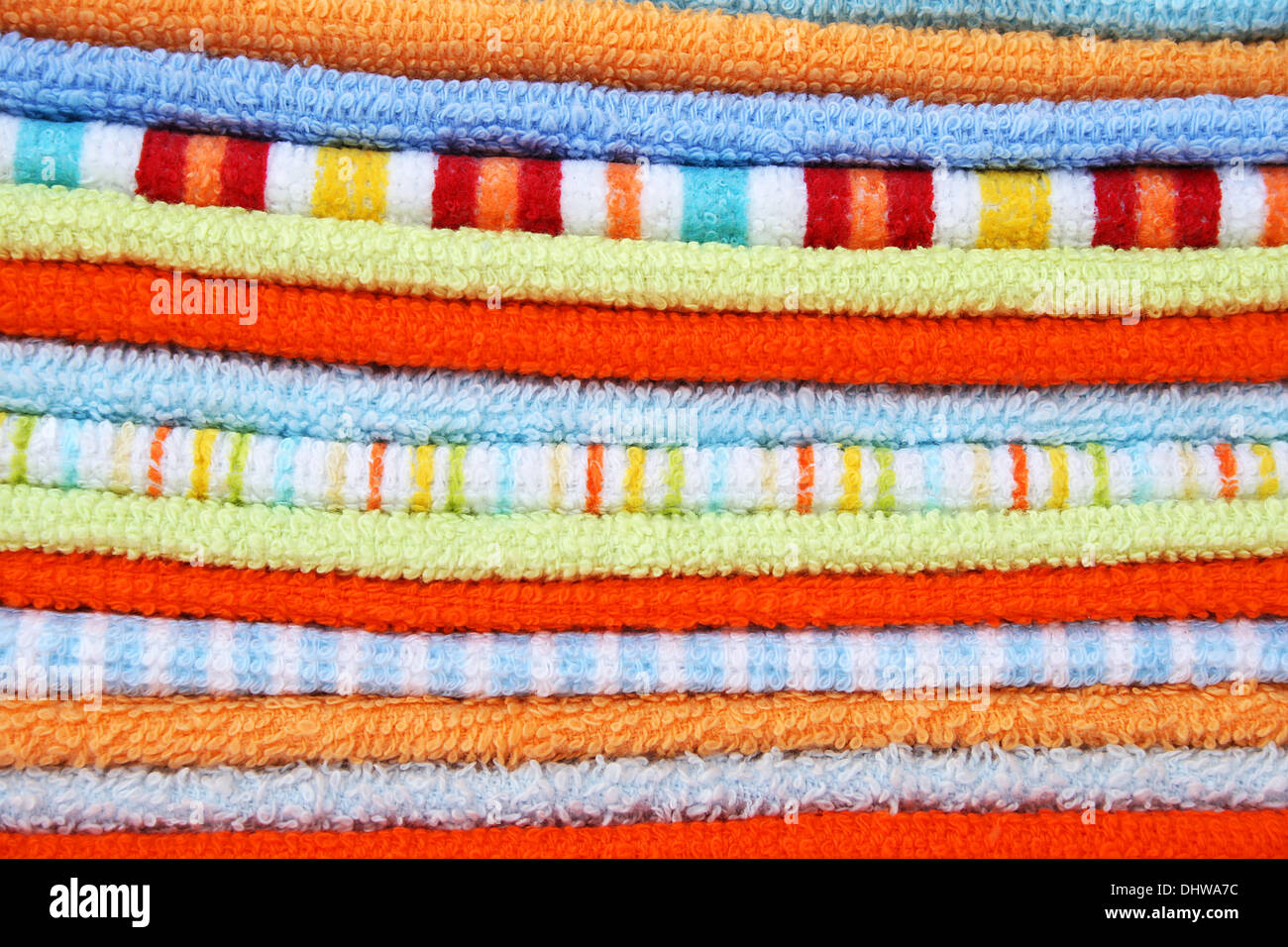 Stack clean white towels hi-res stock photography and images - Alamy