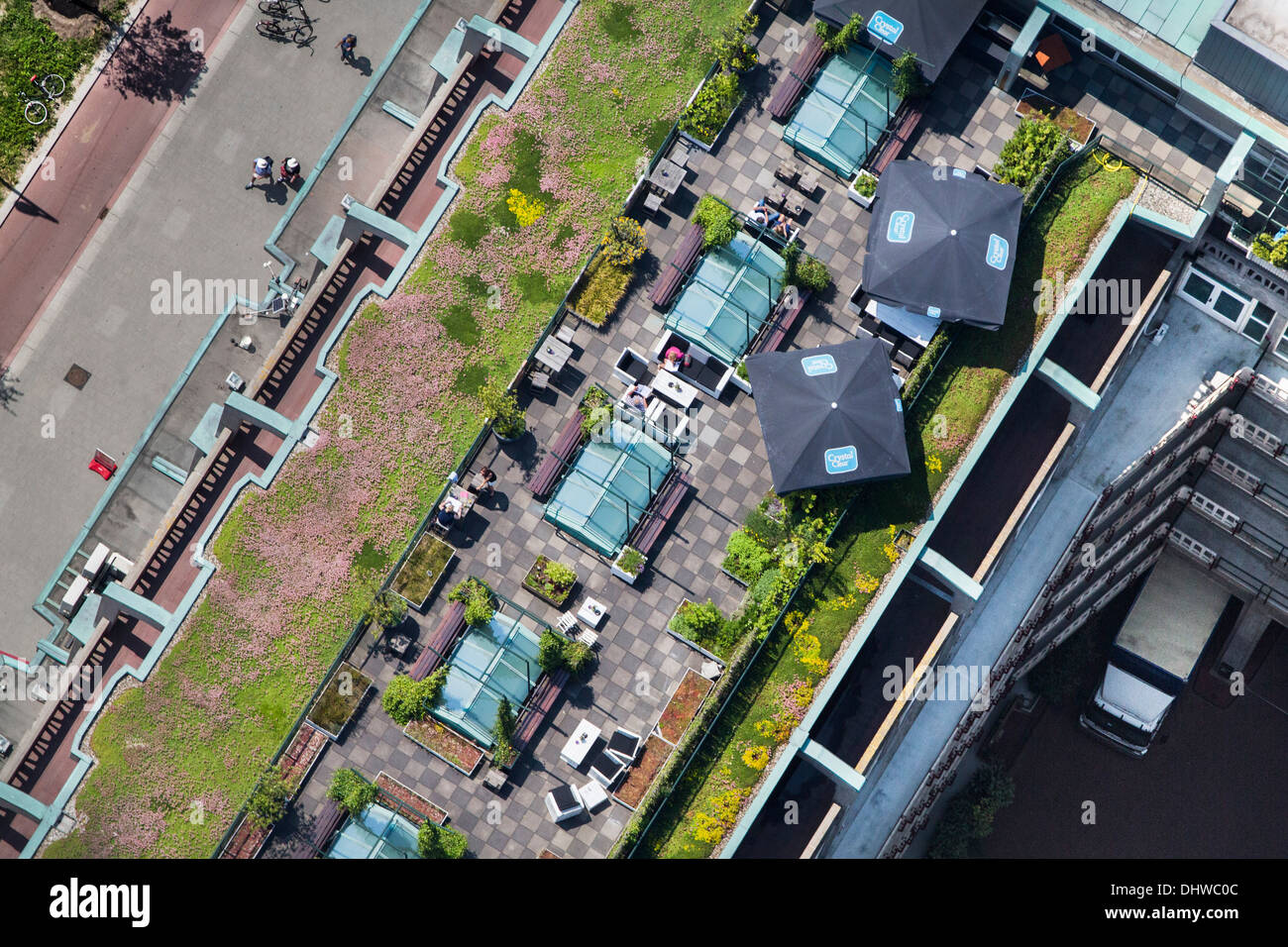 Garden roof top building hi-res stock photography and images - Alamy