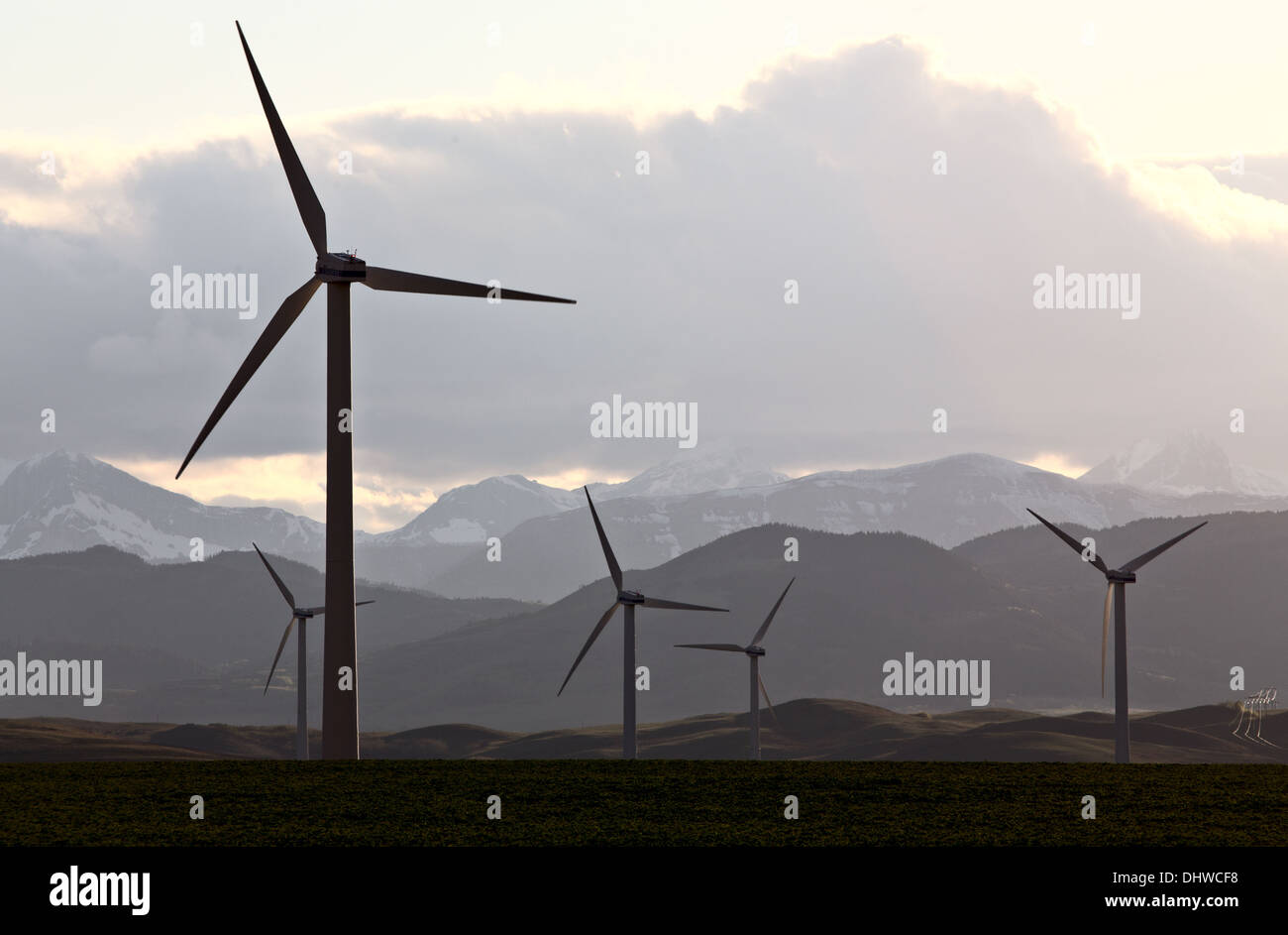 Wind Farm Canada Pincher Creek Rocky Mountains Stock Photo - Alamy