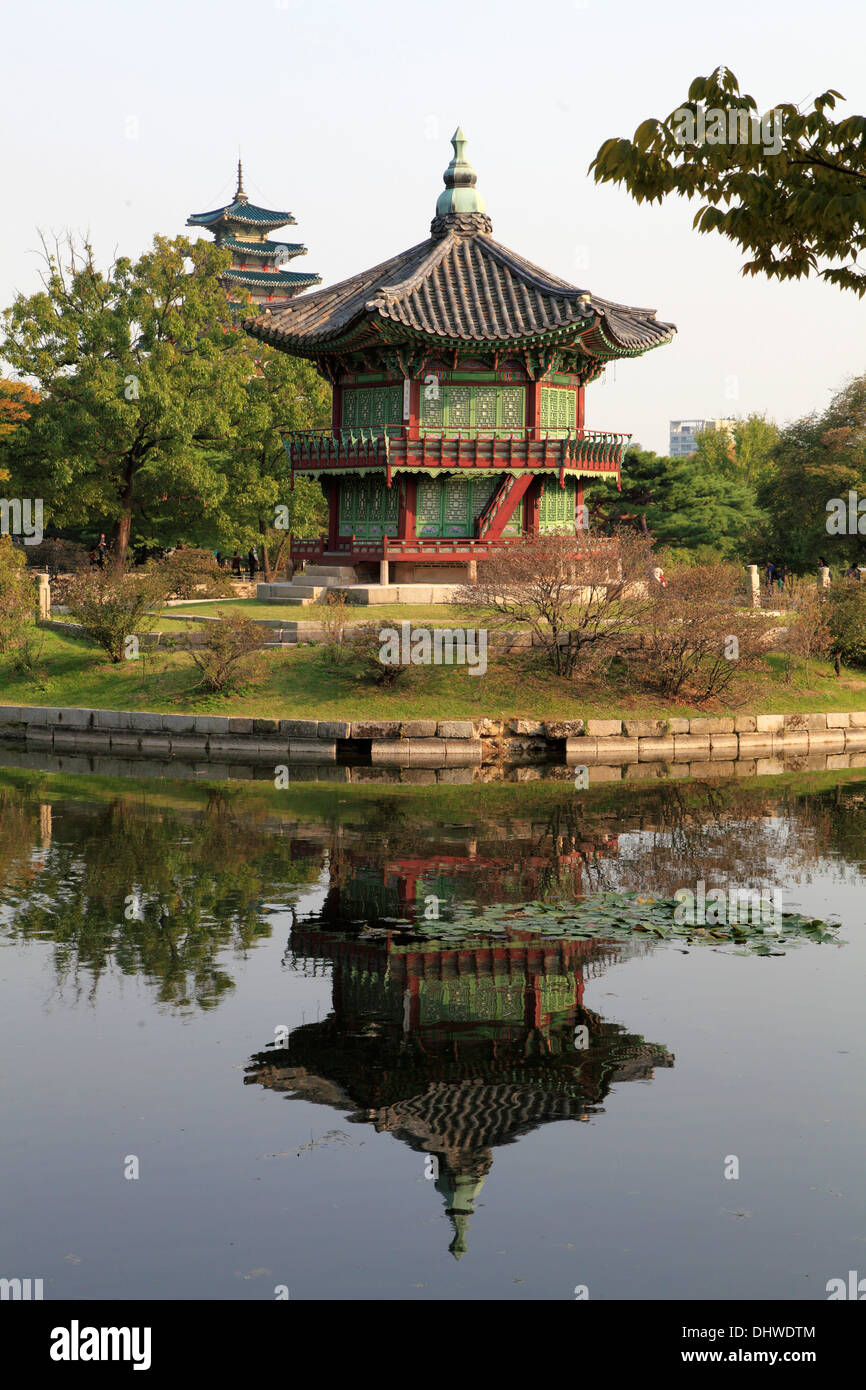South Korea, Seoul, Gyeongbokgung Palace, Hyangwonjeong Pavilion Stock ...