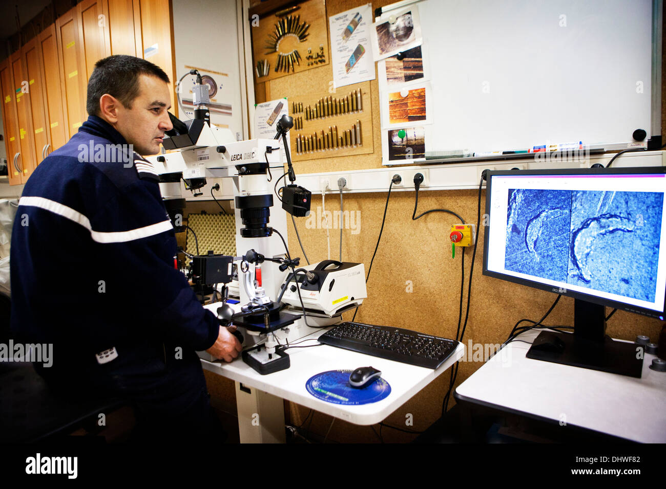 Bullet comparison microscope hi-res stock photography and images - Alamy