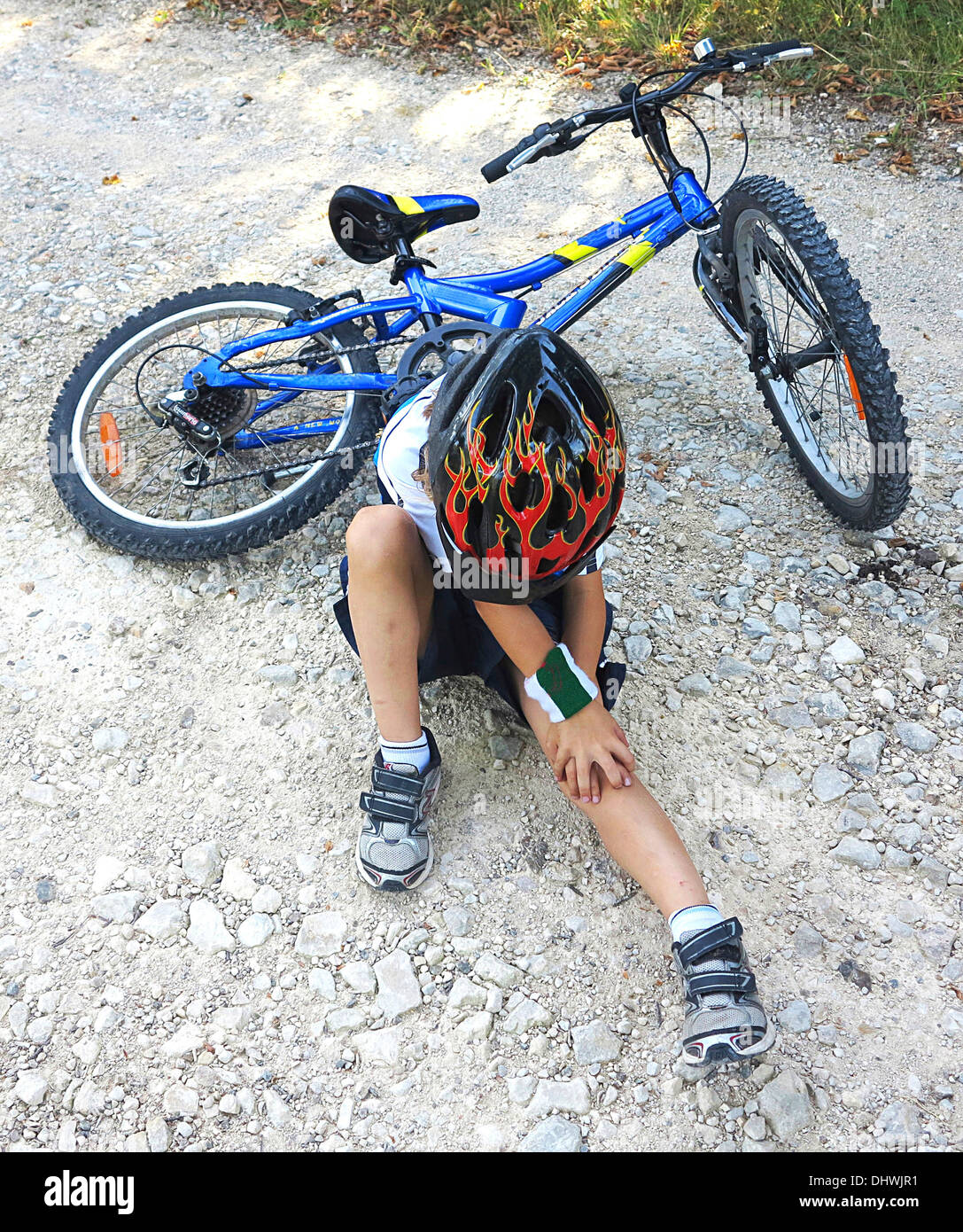 Child accident bike hi-res stock photography and images - Alamy