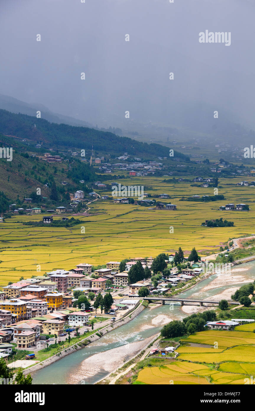 Dungtse lhakhang in paro bhutan hi-res stock photography and images - Alamy