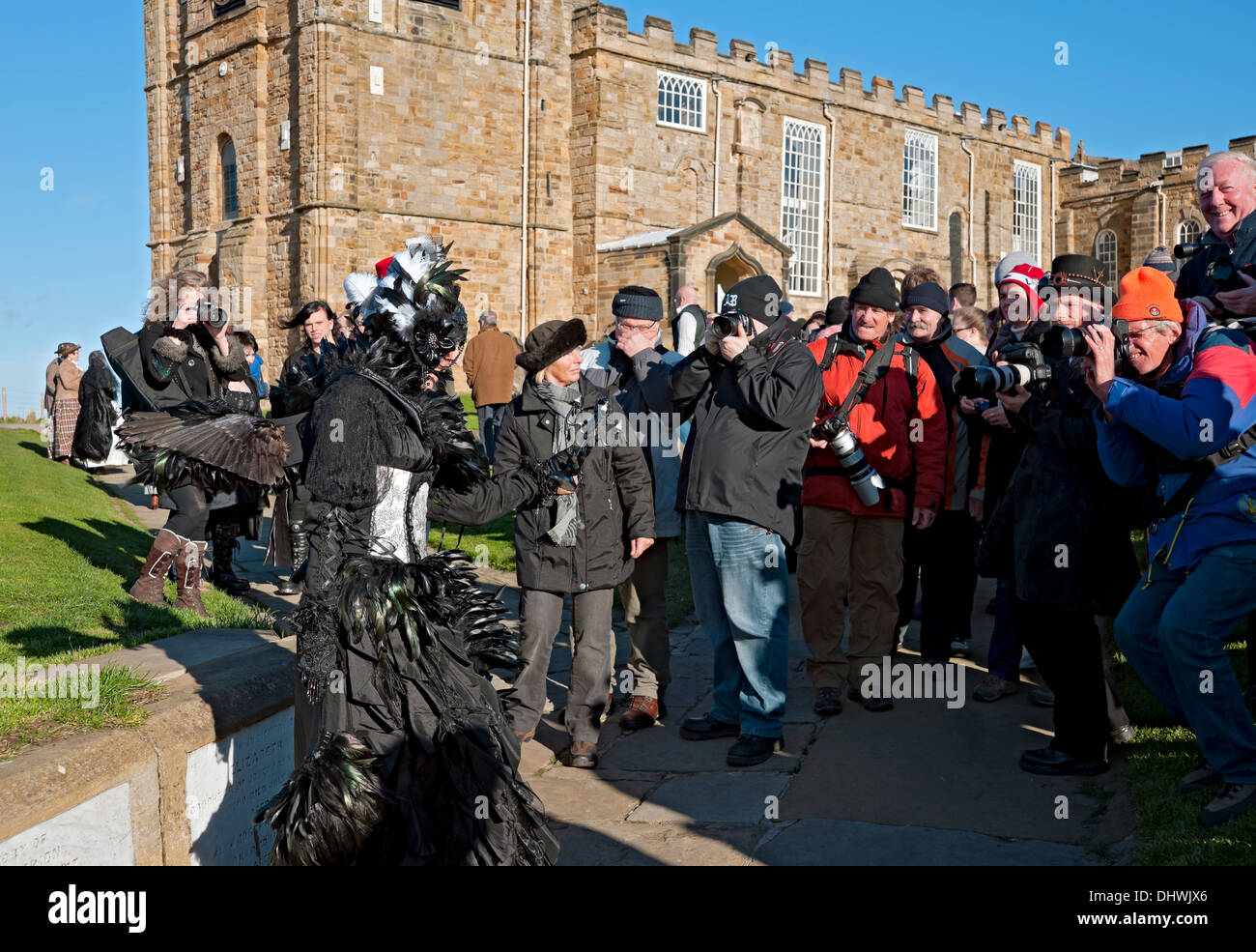 Whitby goth weekend hi-res stock photography and images - Alamy
