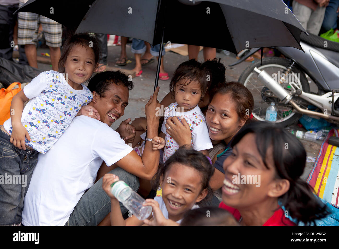 Typhoon yolanda boat hi-res stock photography and images - Alamy