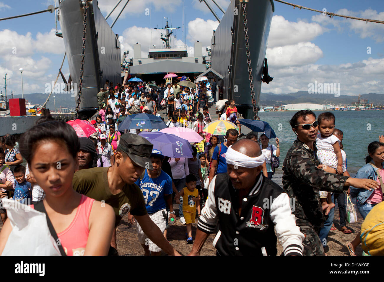 Typhoon yolanda boat hi-res stock photography and images - Alamy